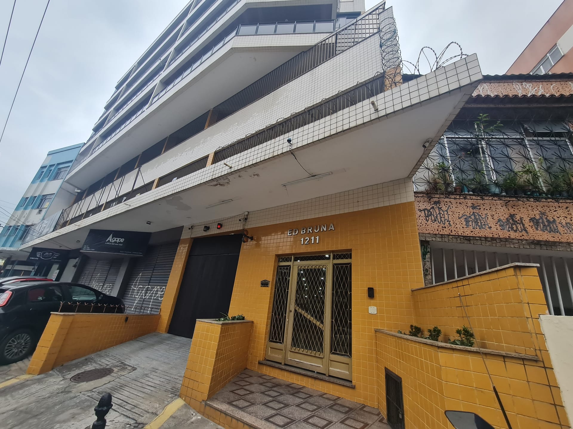 Apartamento para Alugar Condomínio Edifício Bruna | 2 Quartos, 1 Vaga - Vila da Penha, Rio de ...