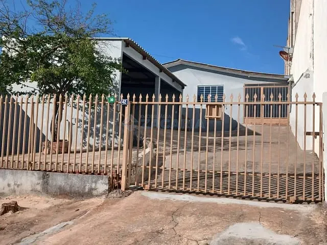 Casa para Alugar em Parque Residencial Milani, Apucarana PR