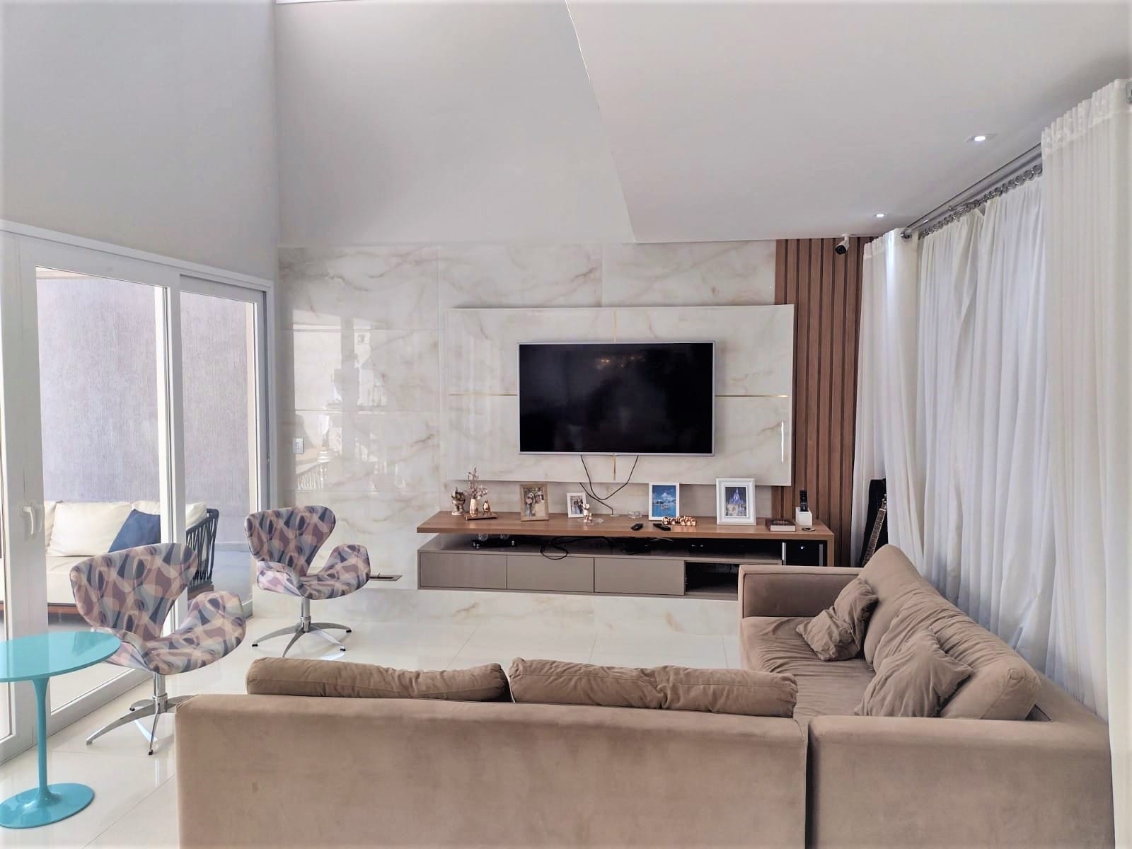 Sobrado para alugar com 3 quartos, 300m², 8016