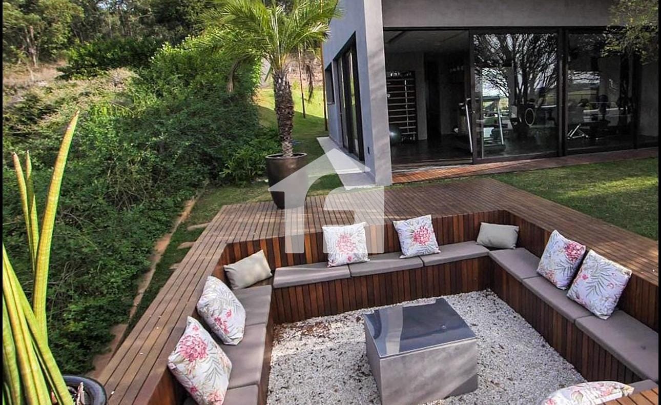 Sobrado à venda com 3 quartos, 203m², SO0061