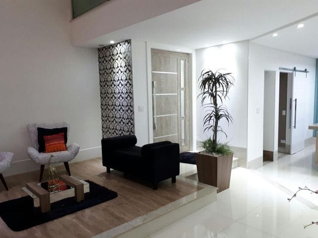 Sobrado à venda, Jardim Monte Rei, Maringá, PR - Márcio Corretor